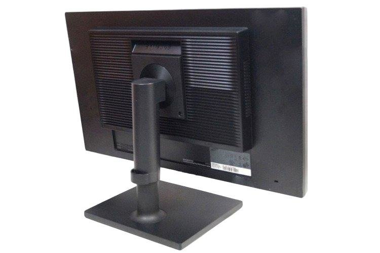 Samsung S24E450D 24" monitor LED 1920x1080 DisplayPort D-SUB třídy A ...