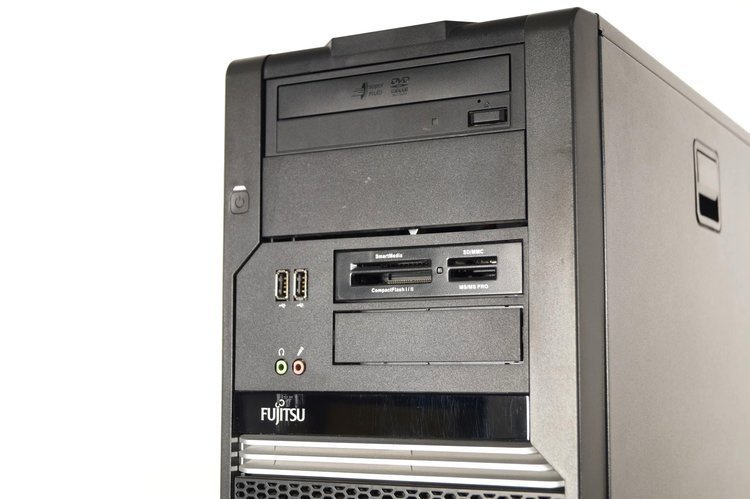 Fujitsu Celsius W480 X3450 4x2.66GHz 8GB 240GB SSD NVS Windows 10 Home ...